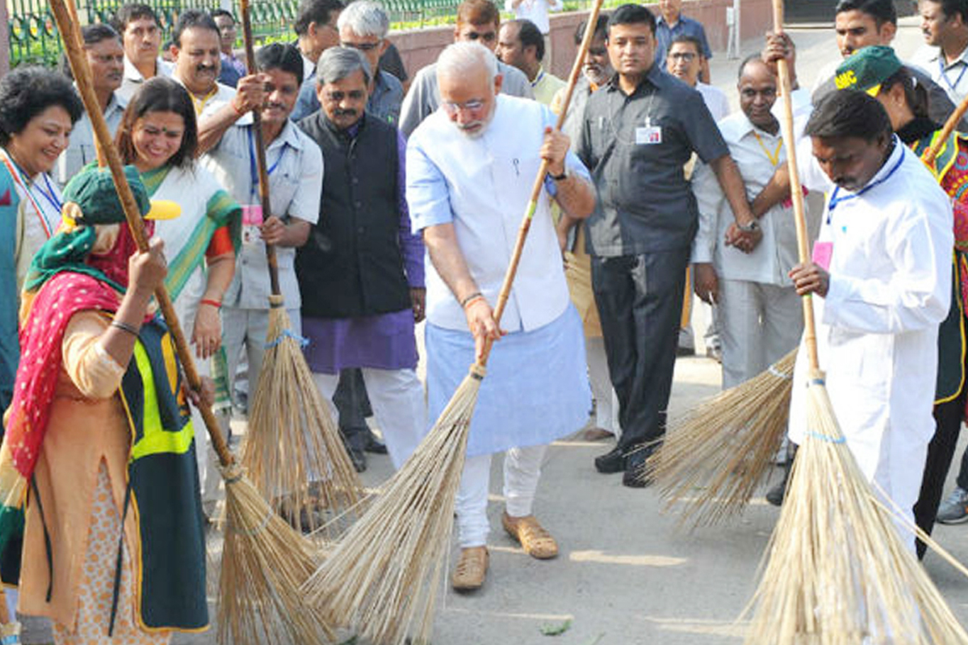 PM Modi Leads Cleanliness Drive Ahead of Gandhi Jayanti - Global Indian ...